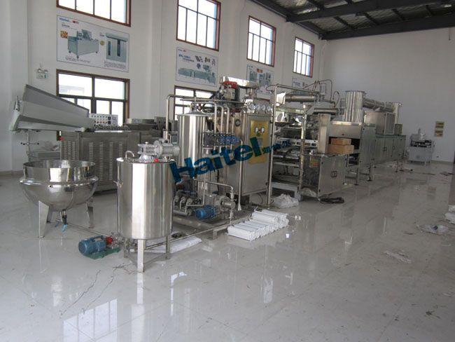 Servo Motor Automatic Candy Making Machine , Gummy Depositing Machine