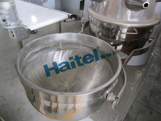 Stainless Steel Small Hard Candy Making Machine With Syrup Vacuum ...